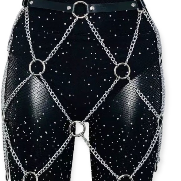 Wild Time Fashion | Accessories | New Edgy Black And Silver Chain Mesh ...